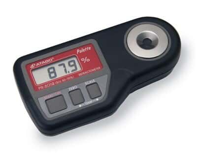 Atago 3452 PR-201A Palette-style digital refractometer, 0.0 to 60.0% Brix from Cole-Parmer