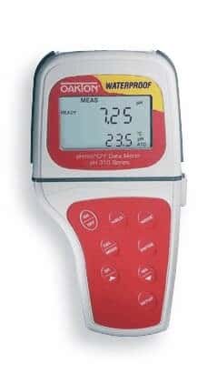 Oakton meter with single-junction pH/ATC probe Sku3561813 from Cole-Parmer