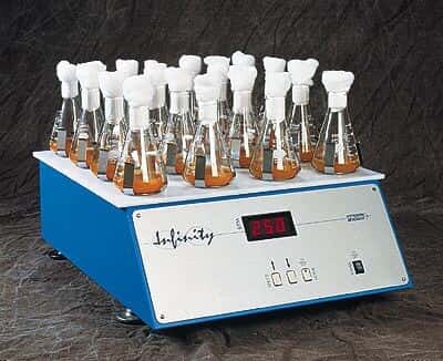 Platform for Figure-Eight Motion Shaker, 18" x 30" from Cole-Parmer