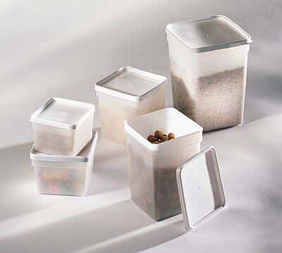 High-density polyethylene storage and freezing container with lid, 2 Qt ...