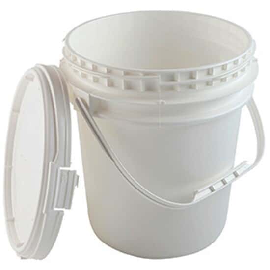 Cole-Parmer Screw-Top HDPE Pail with Handle, 2.5 Gal (10 L) from Cole ...