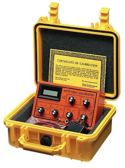 Automatic voltage calibrator from Cole-Parmer
