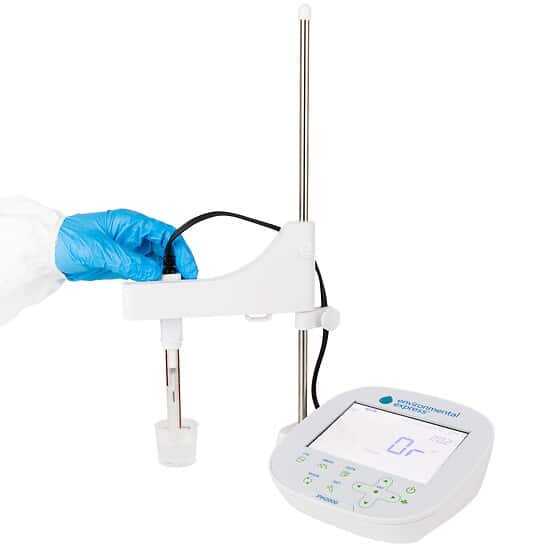 Environmental Express pH 2000 Benchtop Meter Kit from Cole-Parmer India