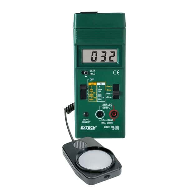 Extech 401025 Dual-Scale Light Meter with Analog Output from Cole-Parmer